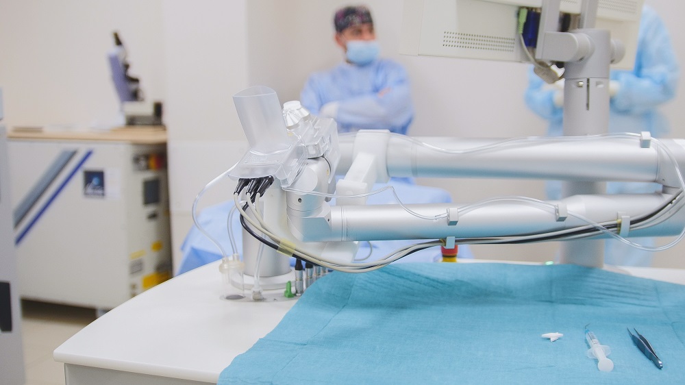 The Future of Medicine: Robotic-Assisted Surgery (Advantages ...